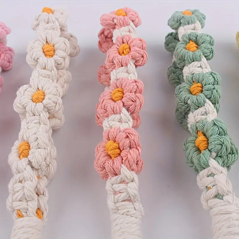 Boho Macrame Daisy Keychain Wristlets – Soak Lifestyle Boutique